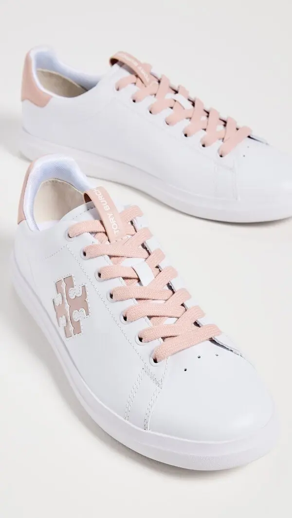 Tory Burch Double T Howell Court Sneakers In Titanium White